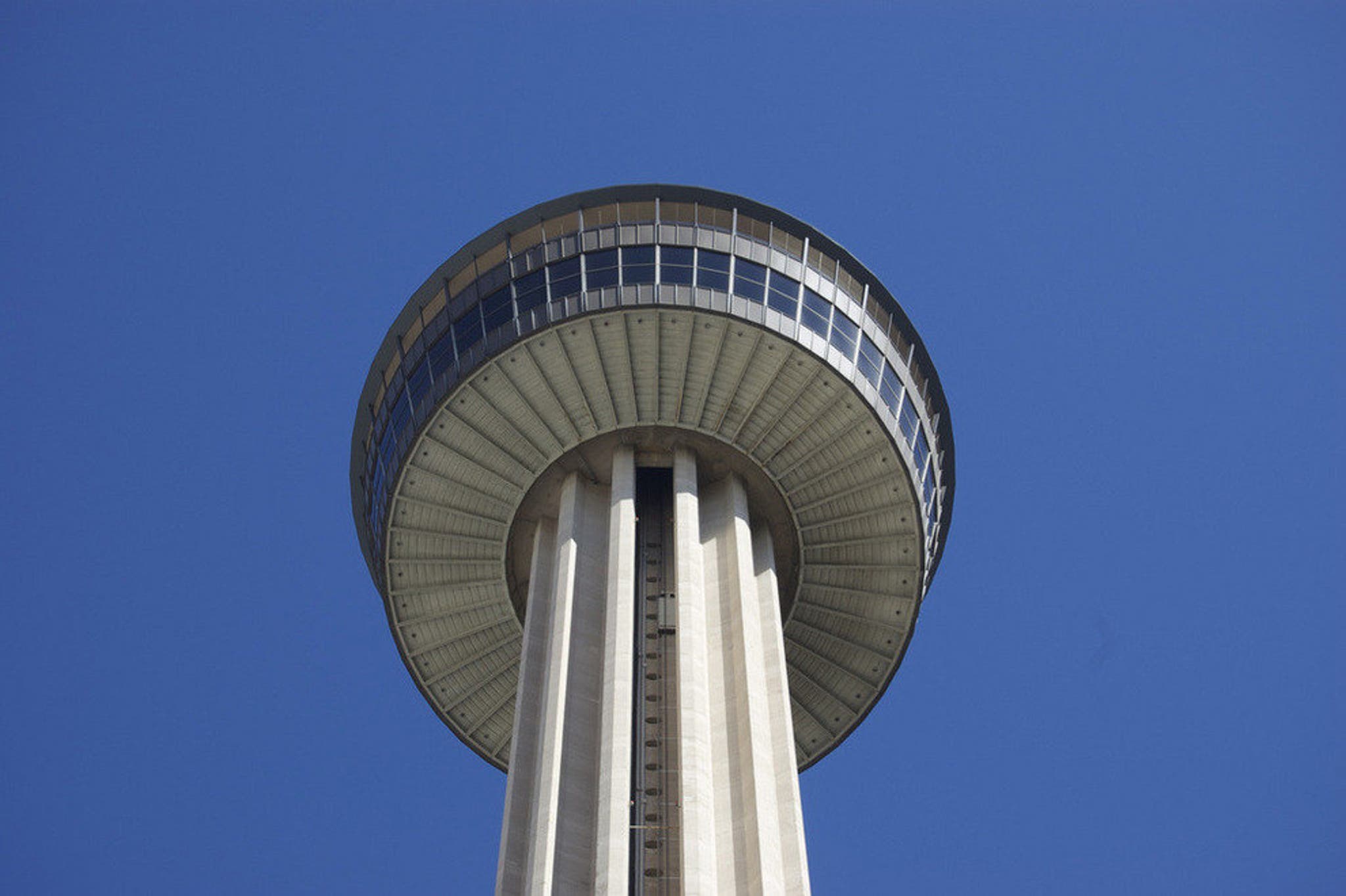 I Get Around: Revolving Restaurants Across North America