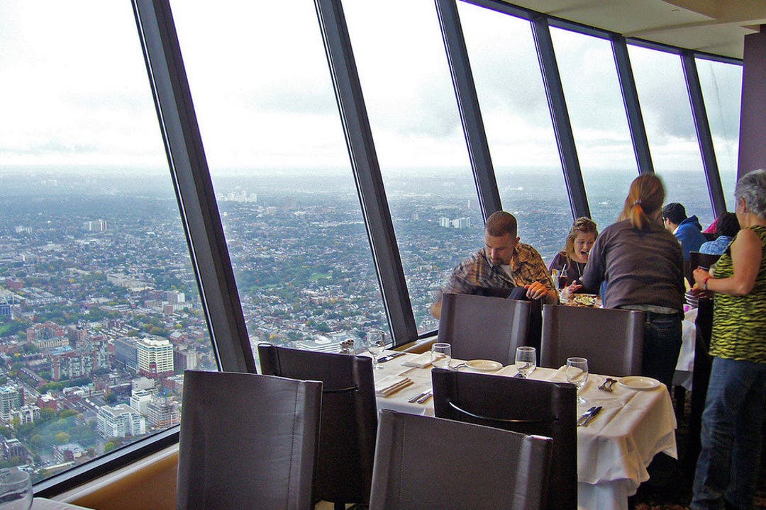 I Get Around: Revolving Restaurants Across North America