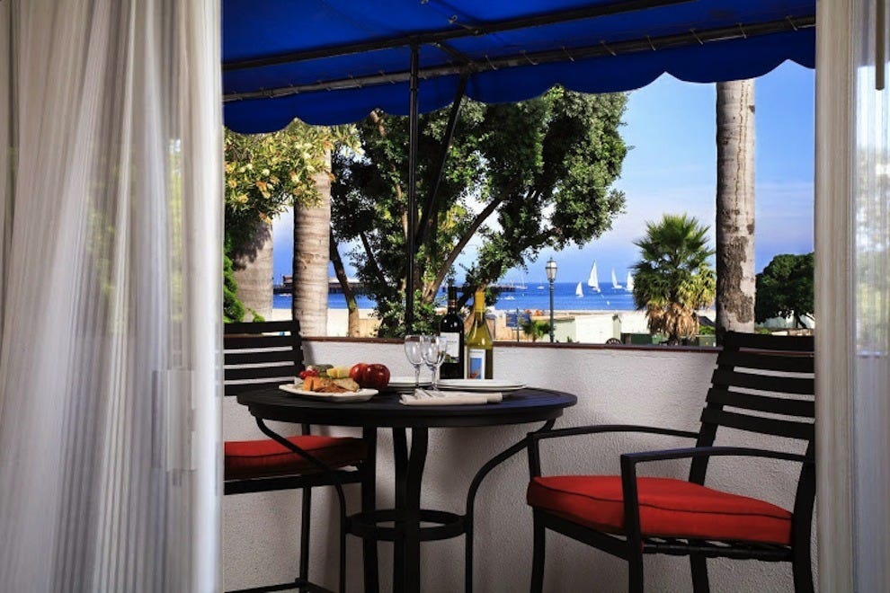 west-beach-inn_54_990x660.jpg