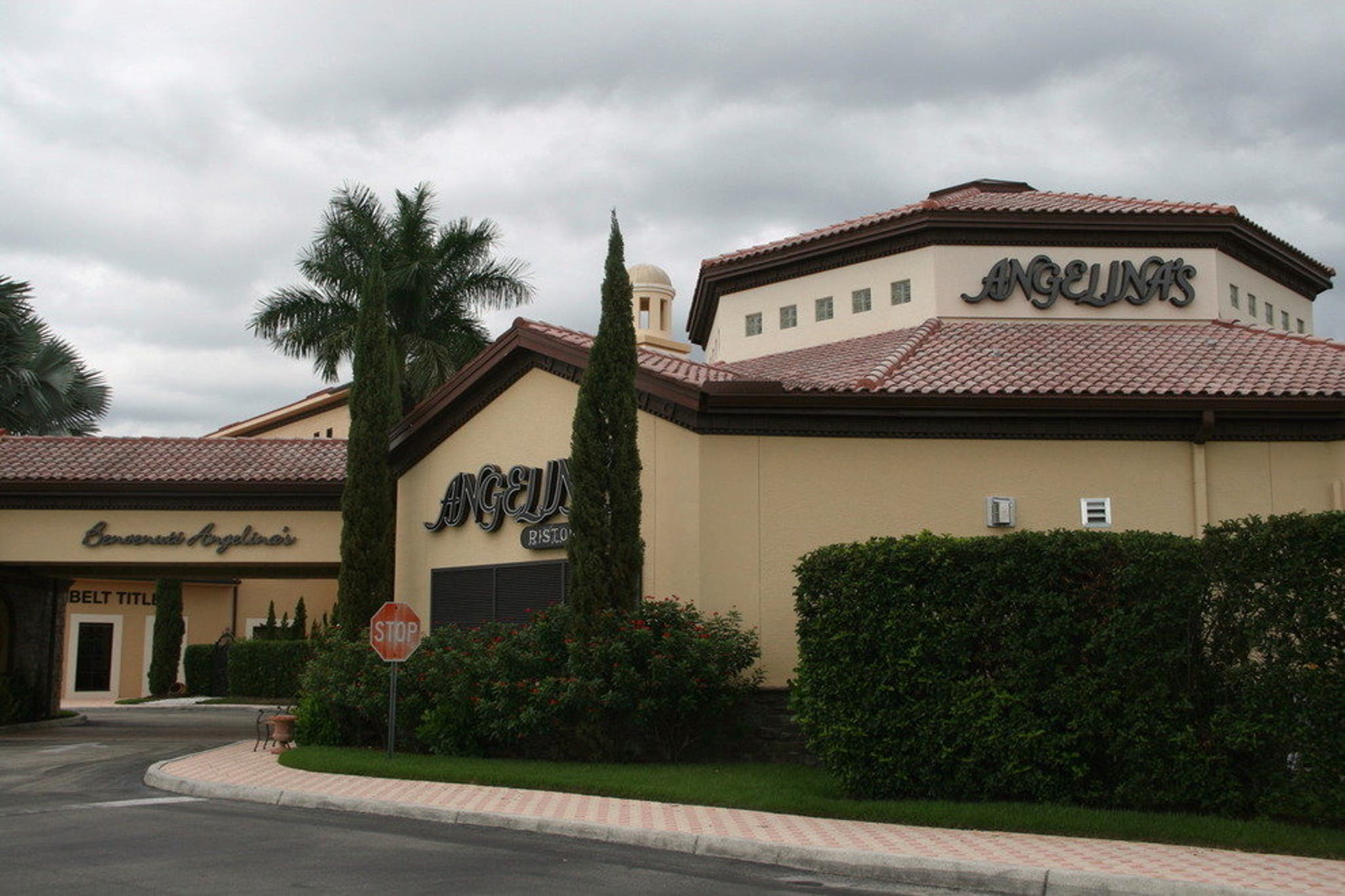 These are the 10 best restaurants in Naples, ranked by local expert