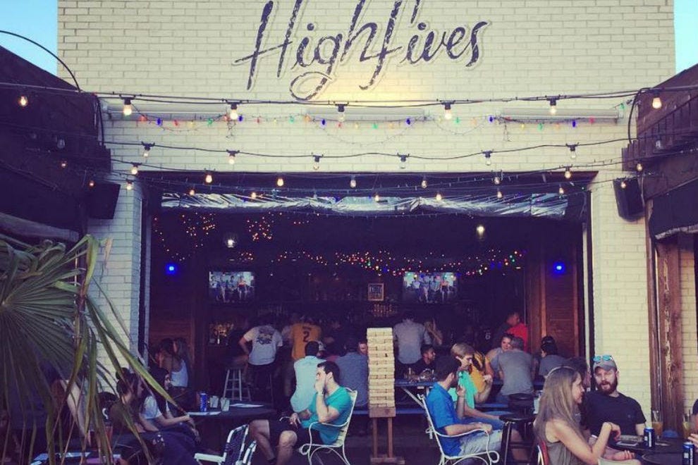 High Fives: Dallas Nightlife Review - 10Best Experts and Tourist Reviews