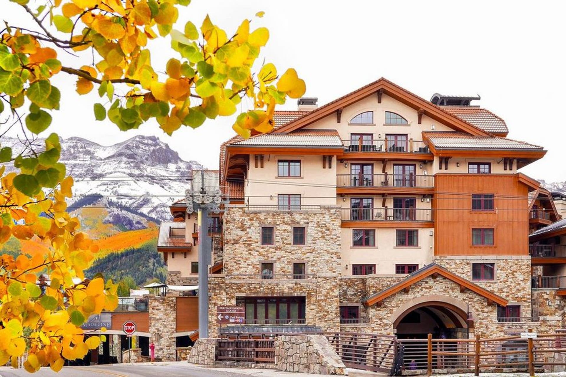 10 of the best hotels for seeing gorgeous fall foliage