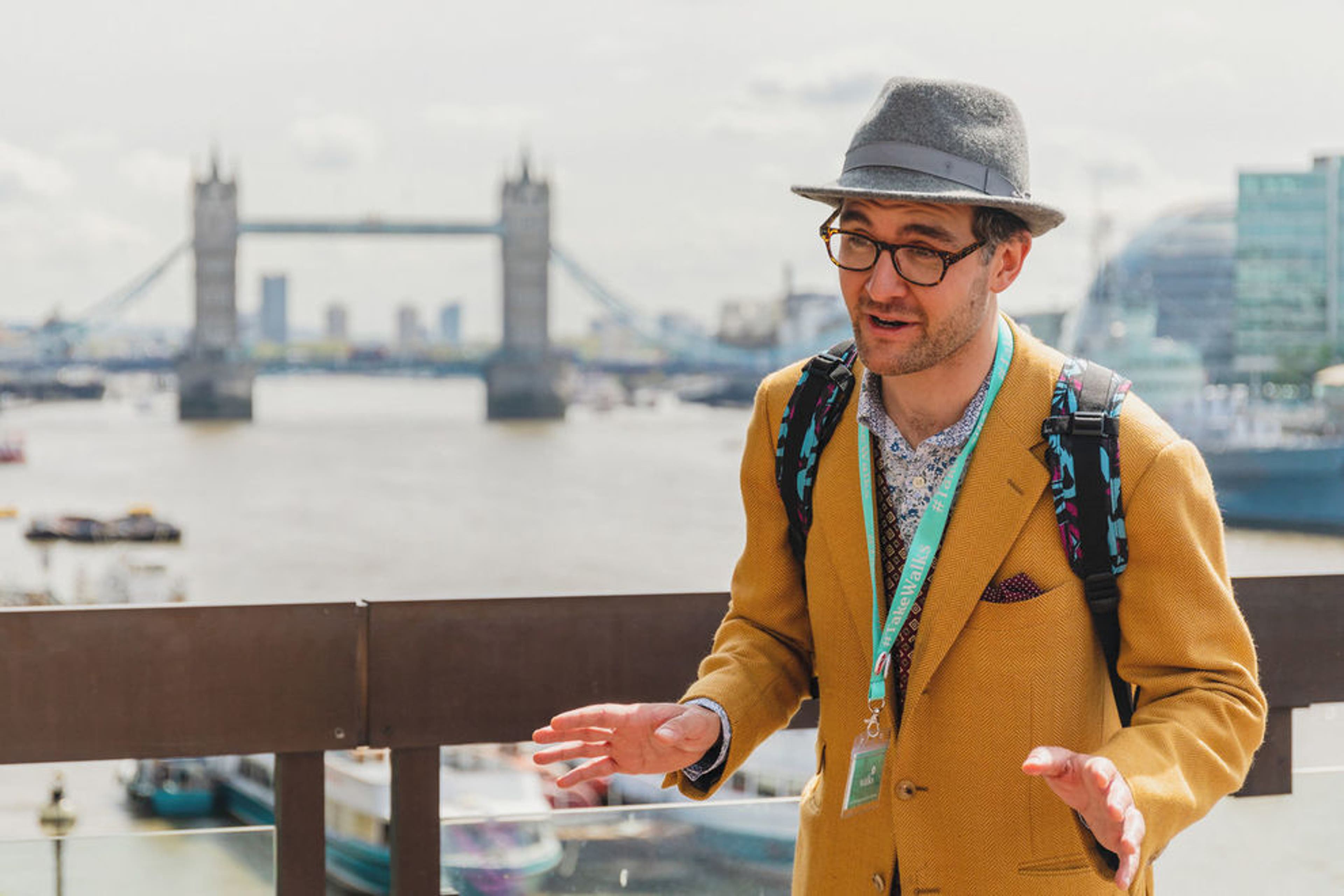 How to take a group tour without being labeled a 'tourist'