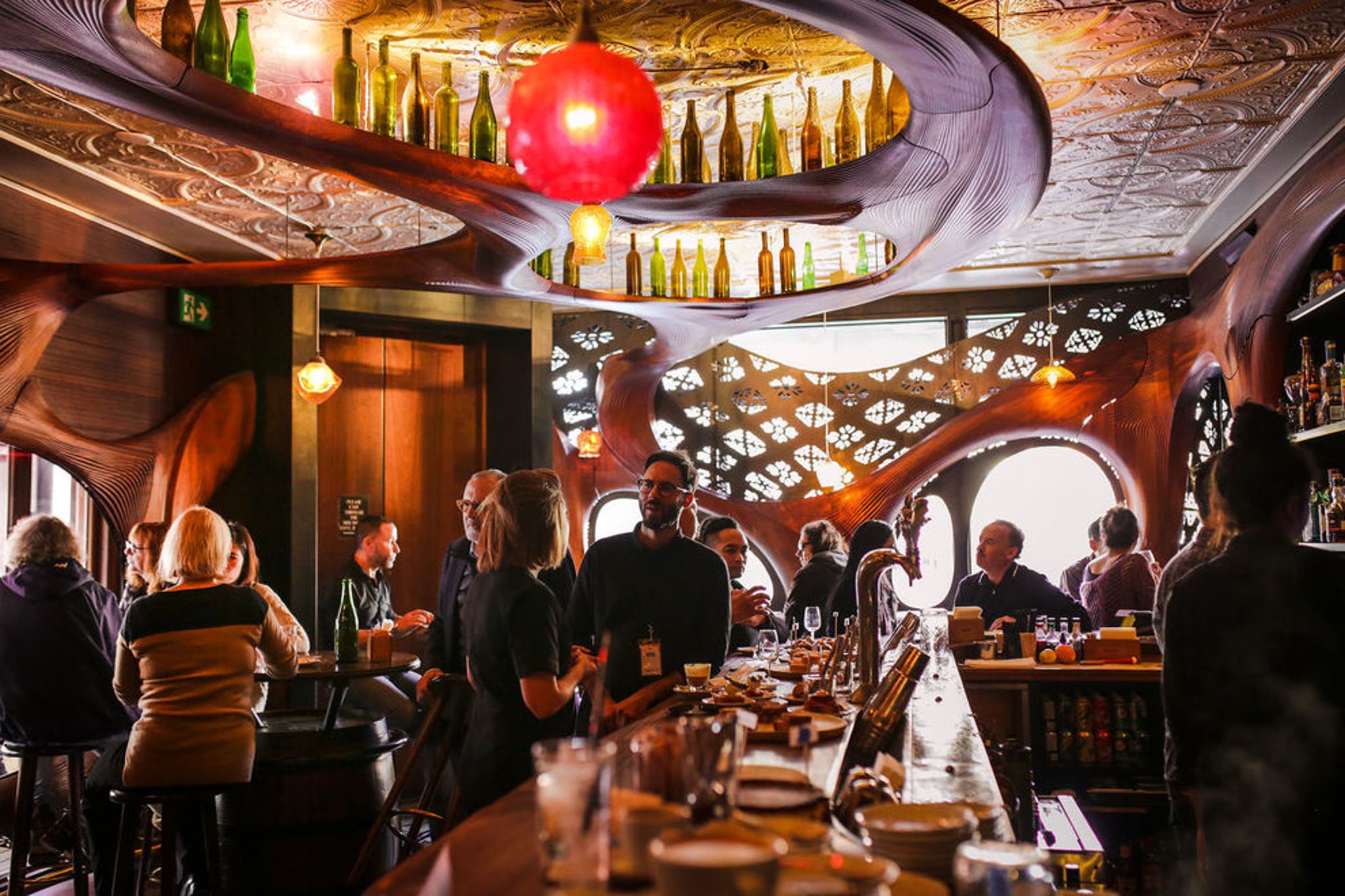 Toronto Cocktail Lounges: 10Best Lounge Reviews