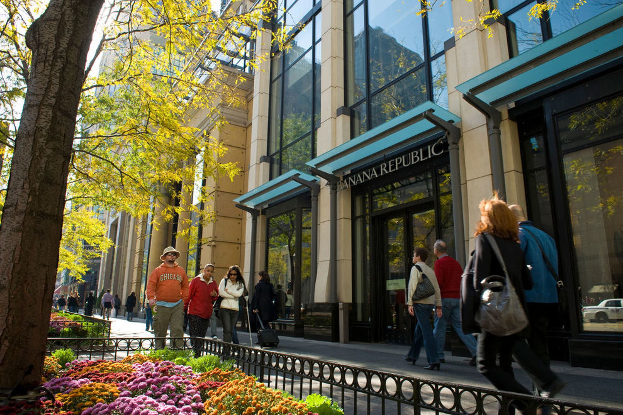 10 best places to shop in Chicago, ranked by local shopping expert