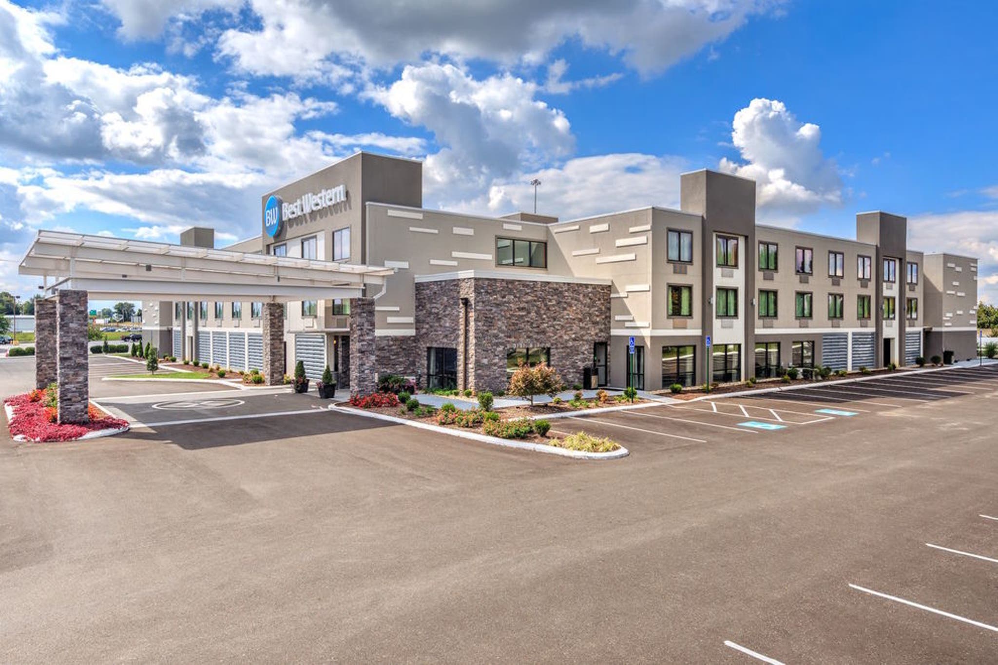 Discover the top 10 affordable hotel brands for your next vacation