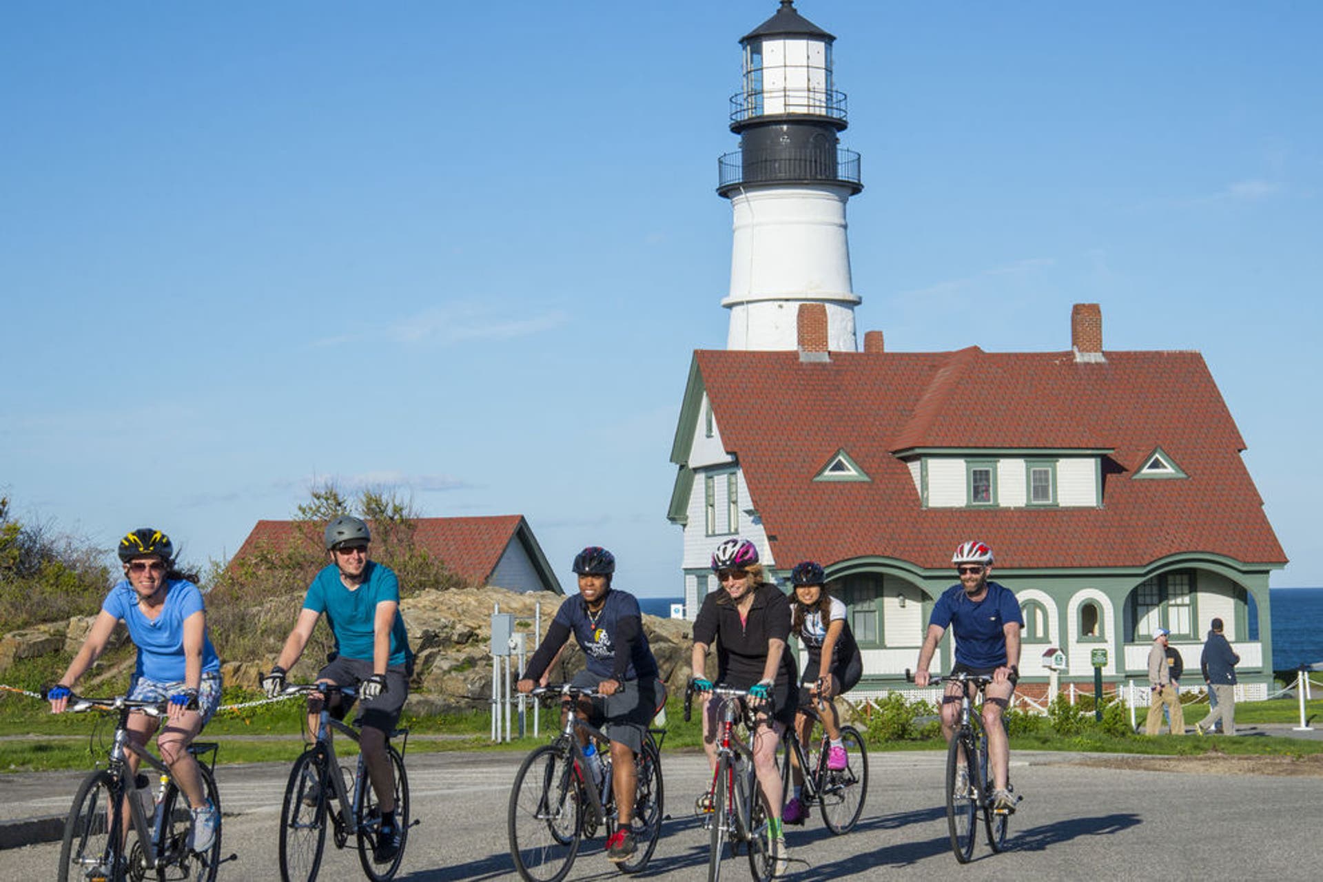 Meet the 10 best bike tour operators for your next journey