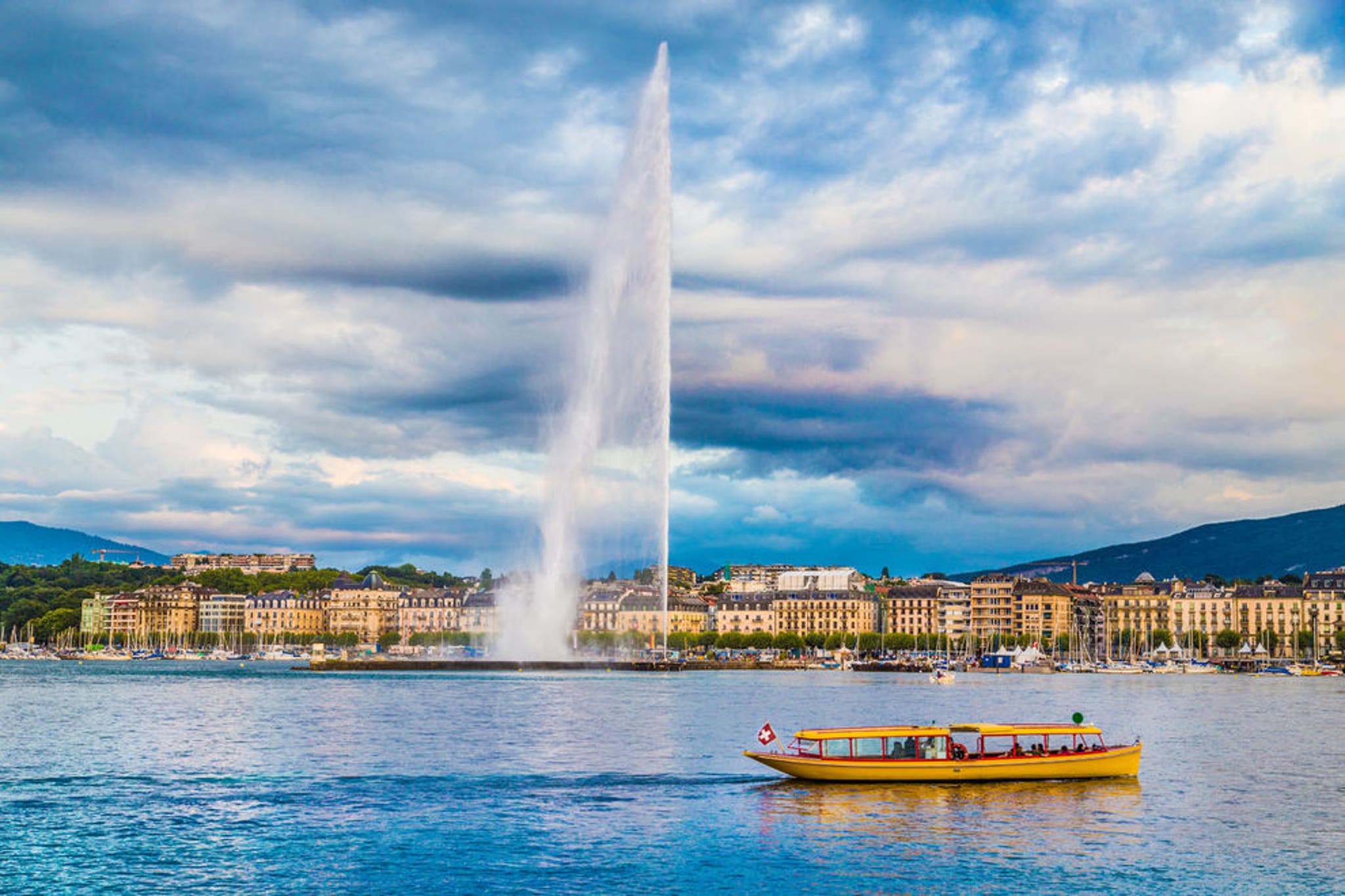 Best fountains around the world [10 famous locations]