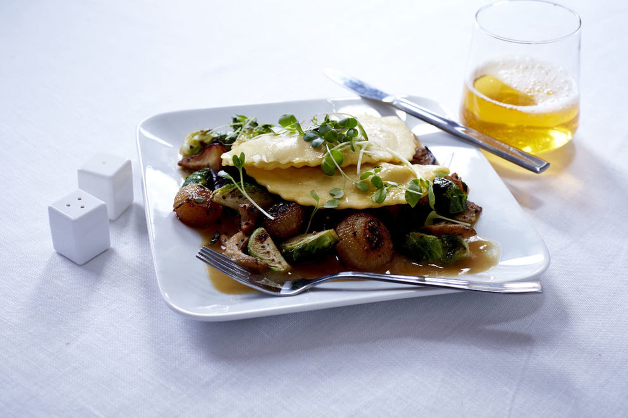 Airplane food done right: 10 best airlines for in-flight food