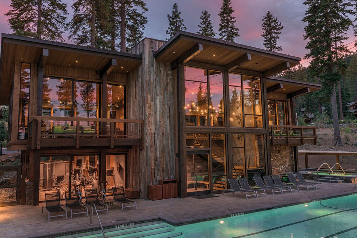 10 travel memberships that are worth the money