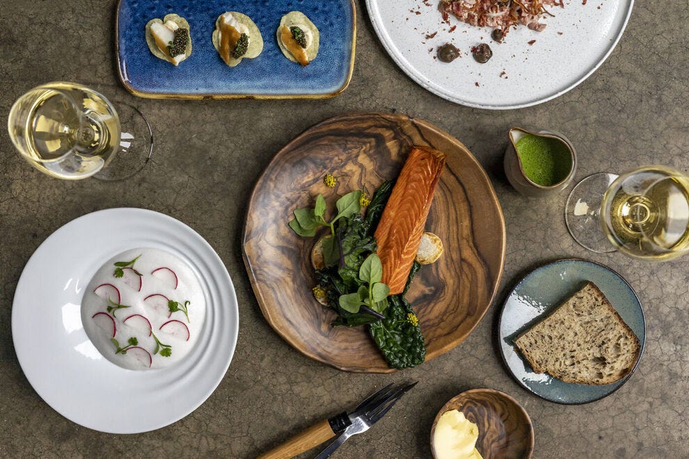 10best-newrestaurants-nov2022-quarter-acre_54_990x660.jpg