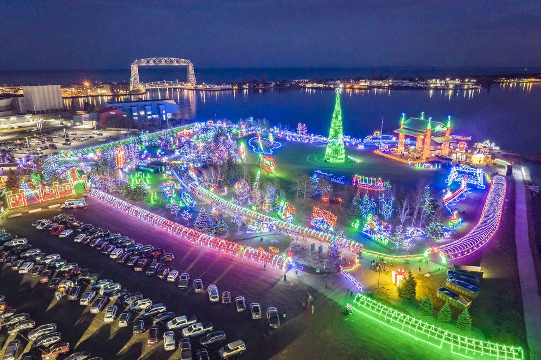 10 best public holiday lights displays for 2024