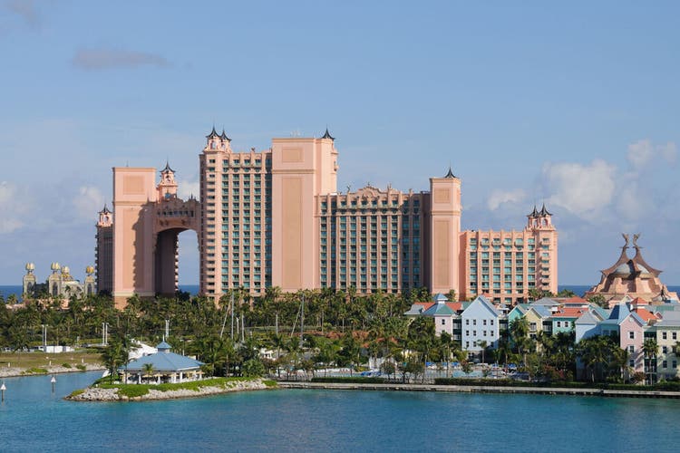 How much does it cost to go to Atlantis?