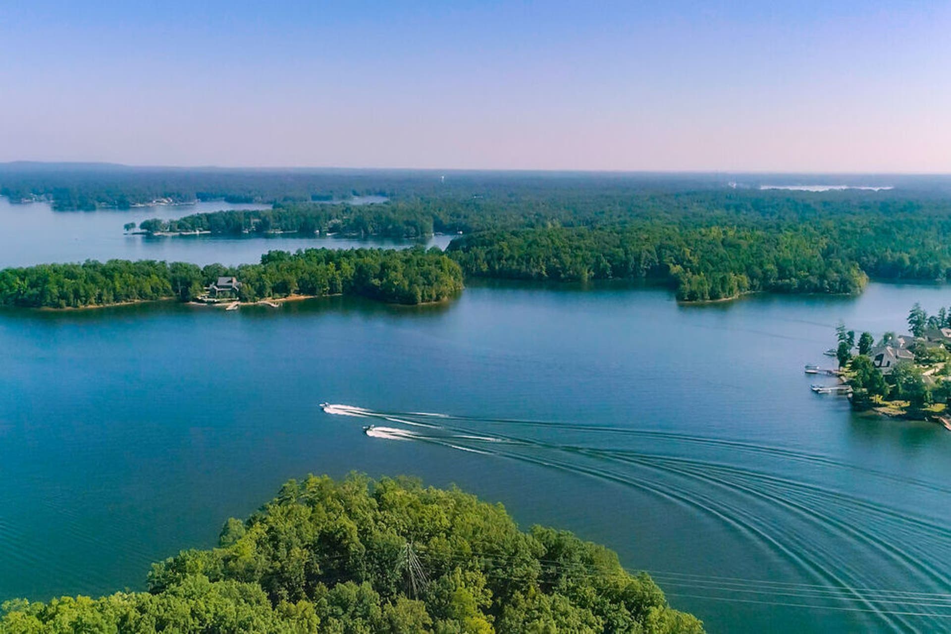 From kayaking to wakeboarding: 10 best lakes for water sports in the US