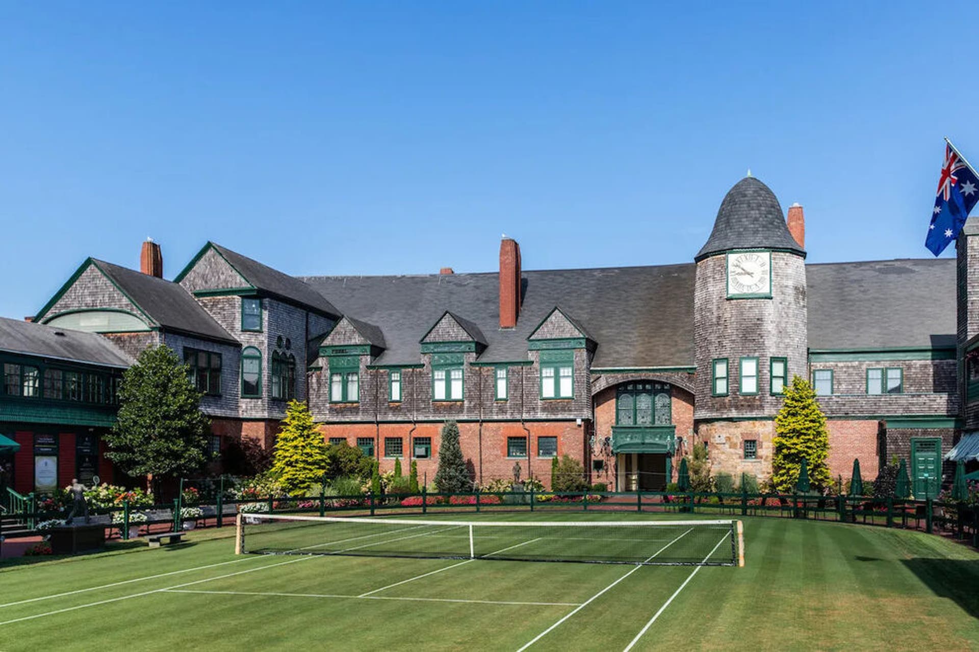 15 hall of fame locations that will dazzle any sports fan