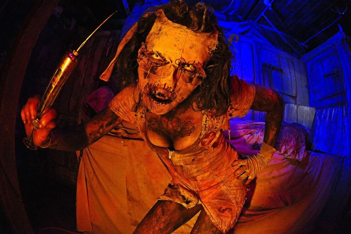 10 best haunted houses and attractions that will make you scream