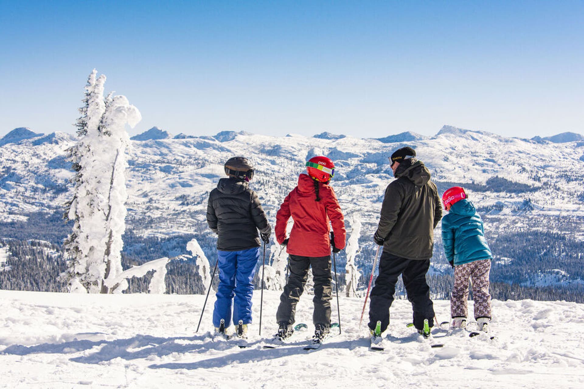 10 best ski towns in North America for an amazing winter getaway
