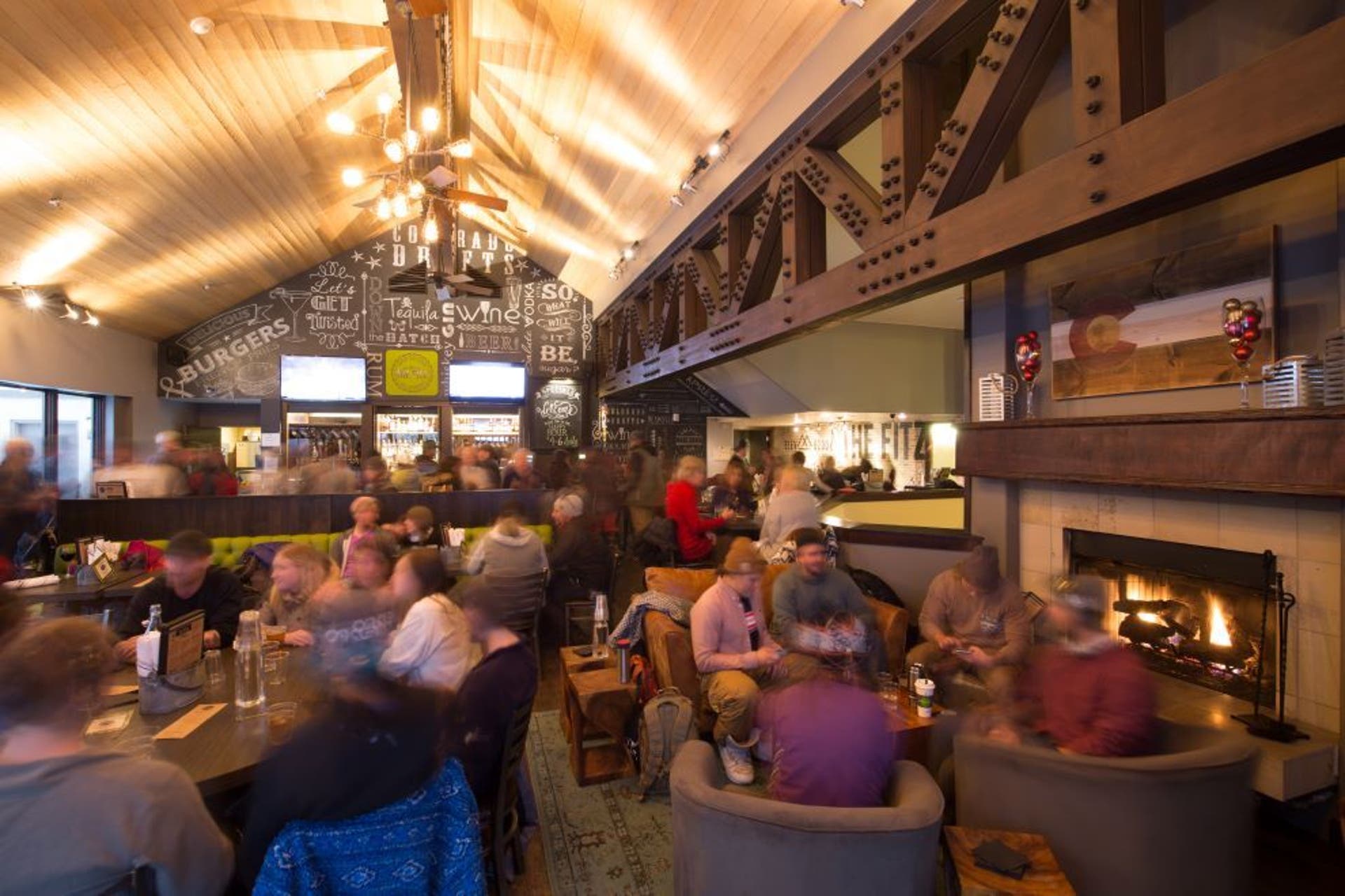 What is the Best Après-Ski Bar for 2025?