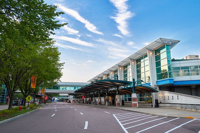 10 best small airports in the US offer big travel benefits