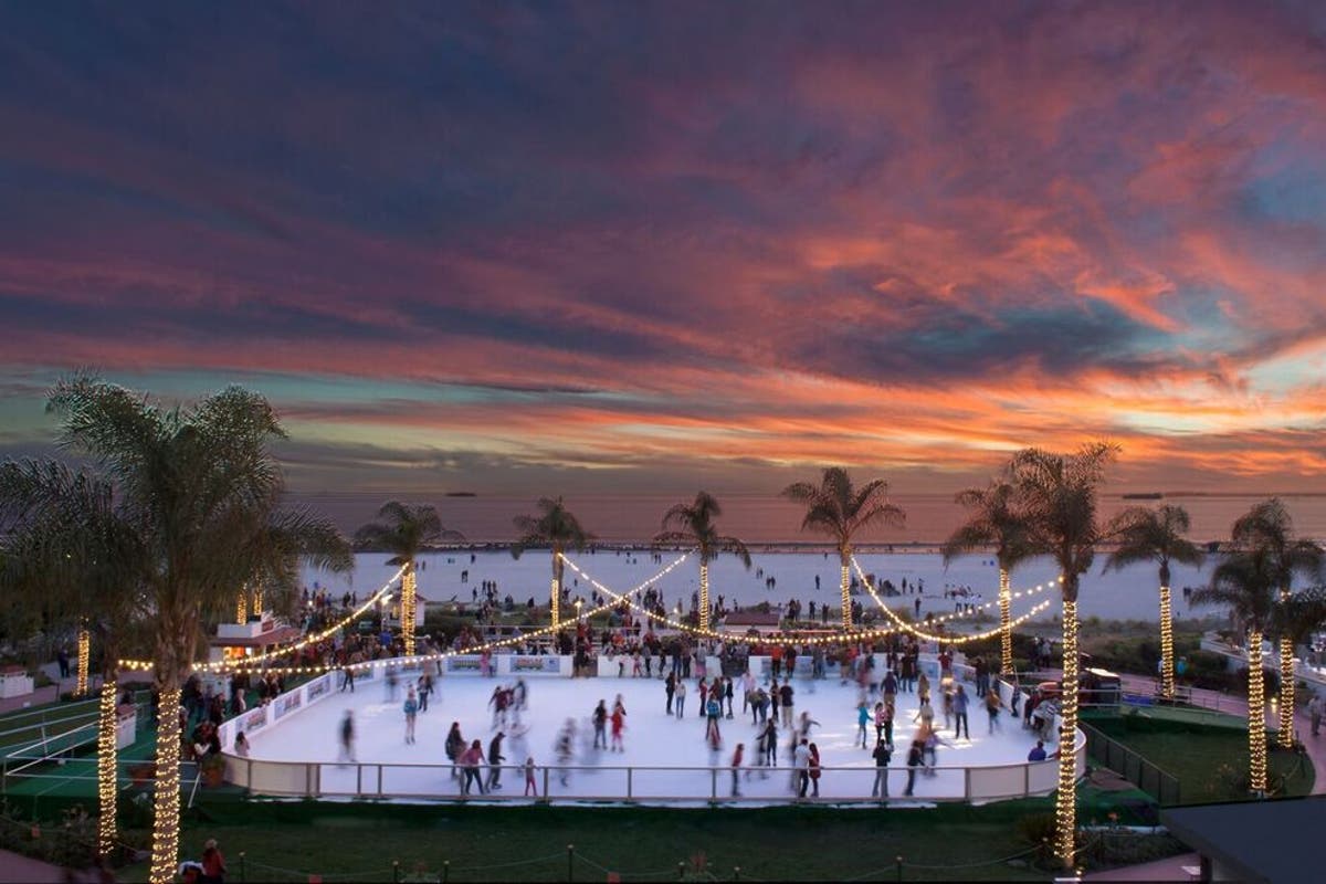 10 best ice skating rinks in the US you need to visit this winter