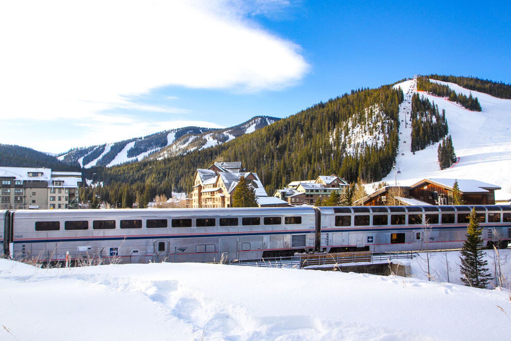 All aboard! 10 breathtaking winter train travel rides in North America