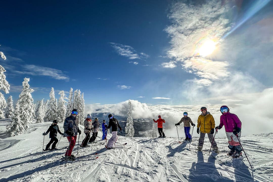 Go solo on the slopes at these 10 ski resorts great for singles