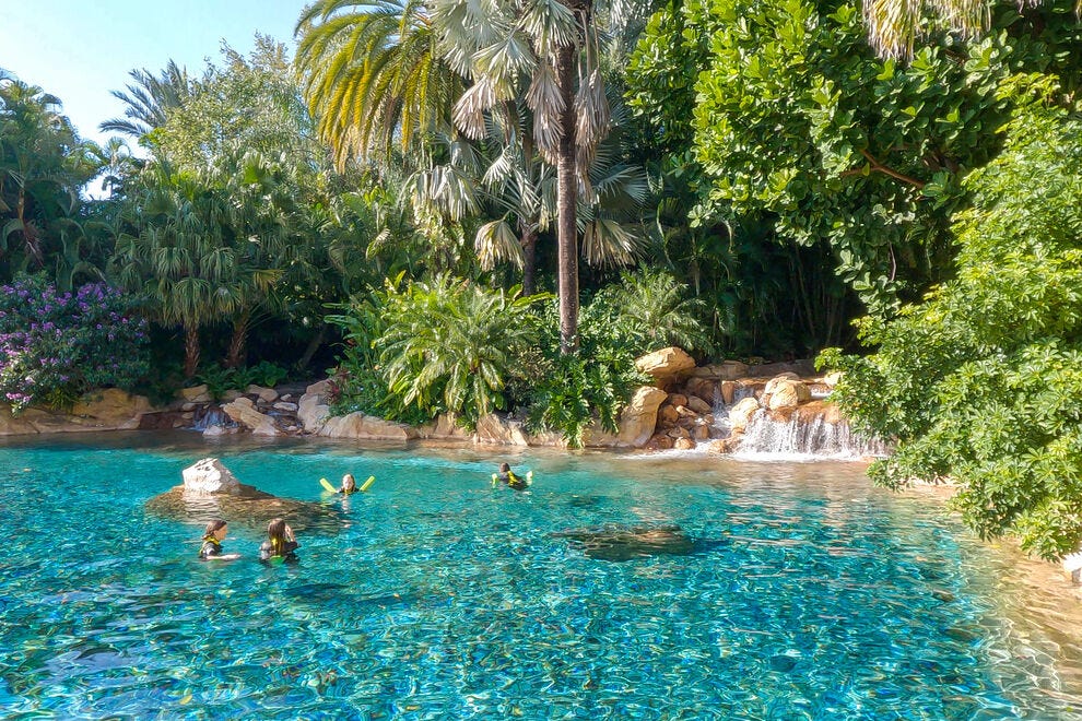 10 best lazy rivers at water parks across the country