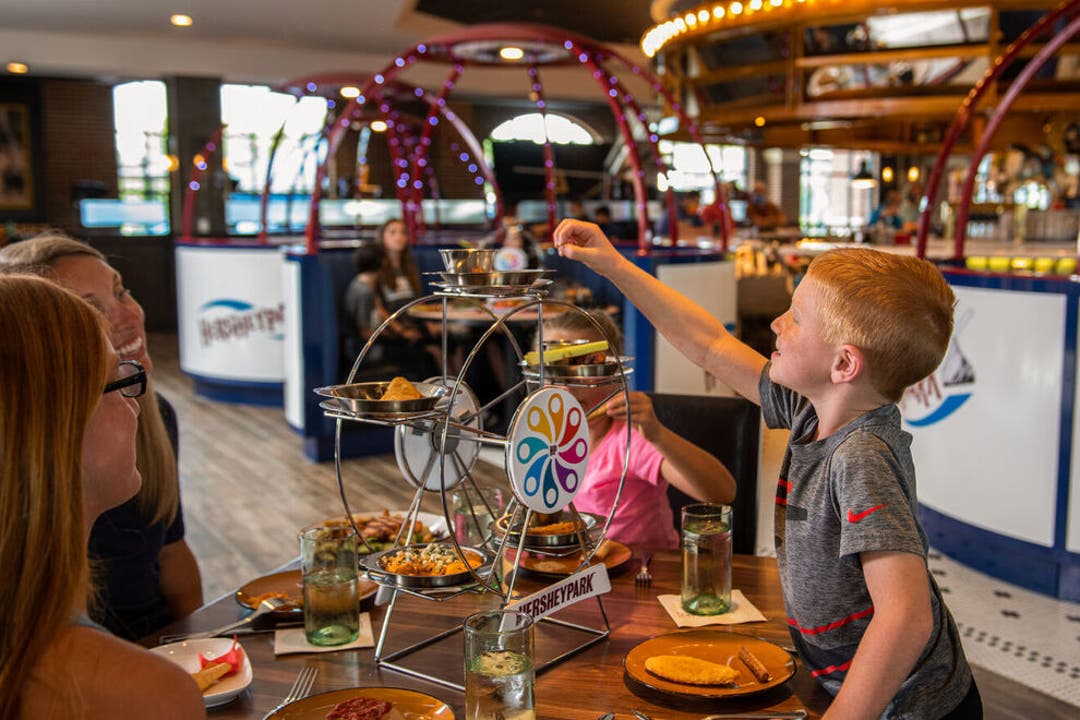 Don't miss the top-notch food at these 10 theme park restaurants