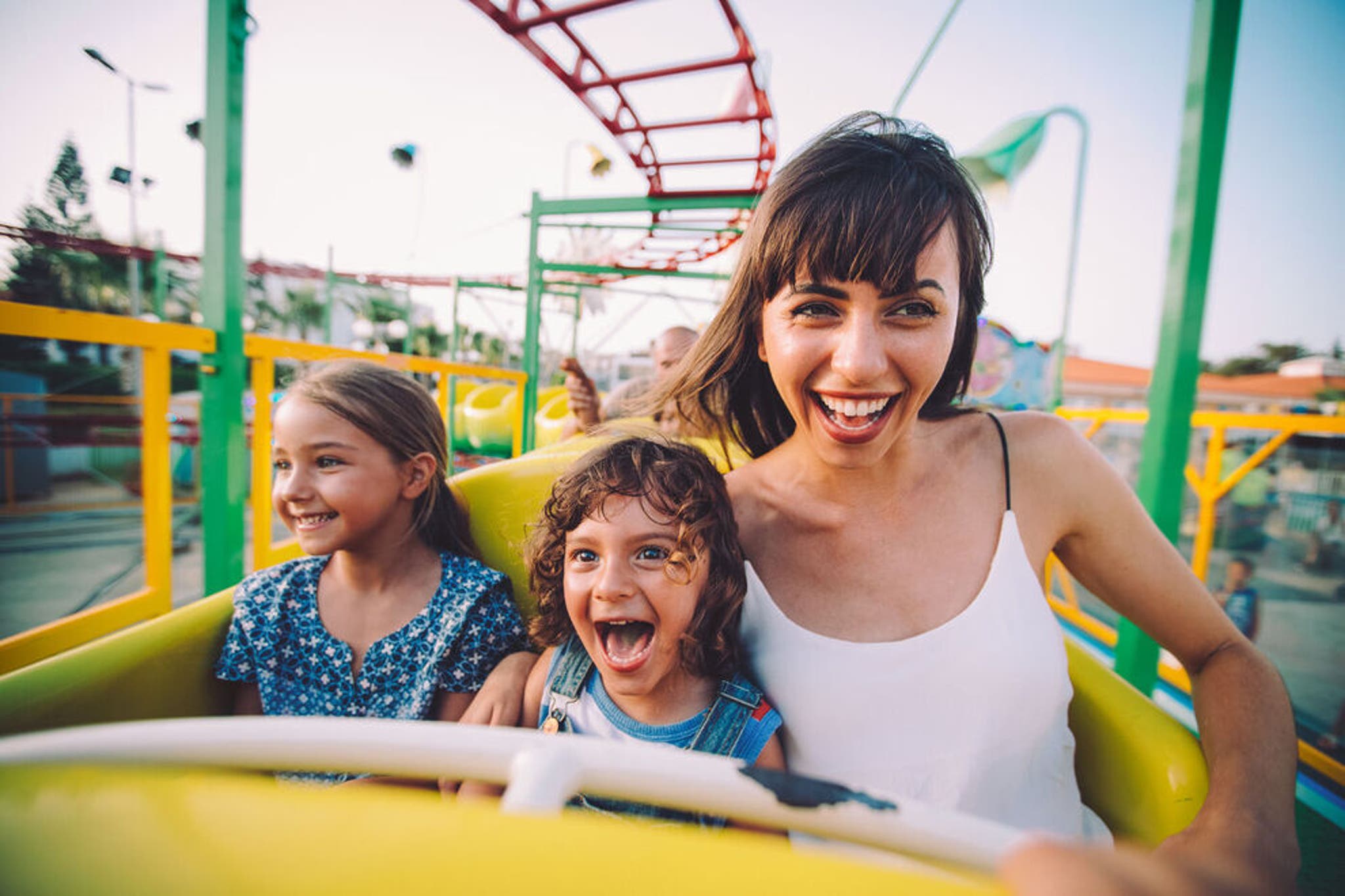 Your amusement park packing list: What to bring, what not to