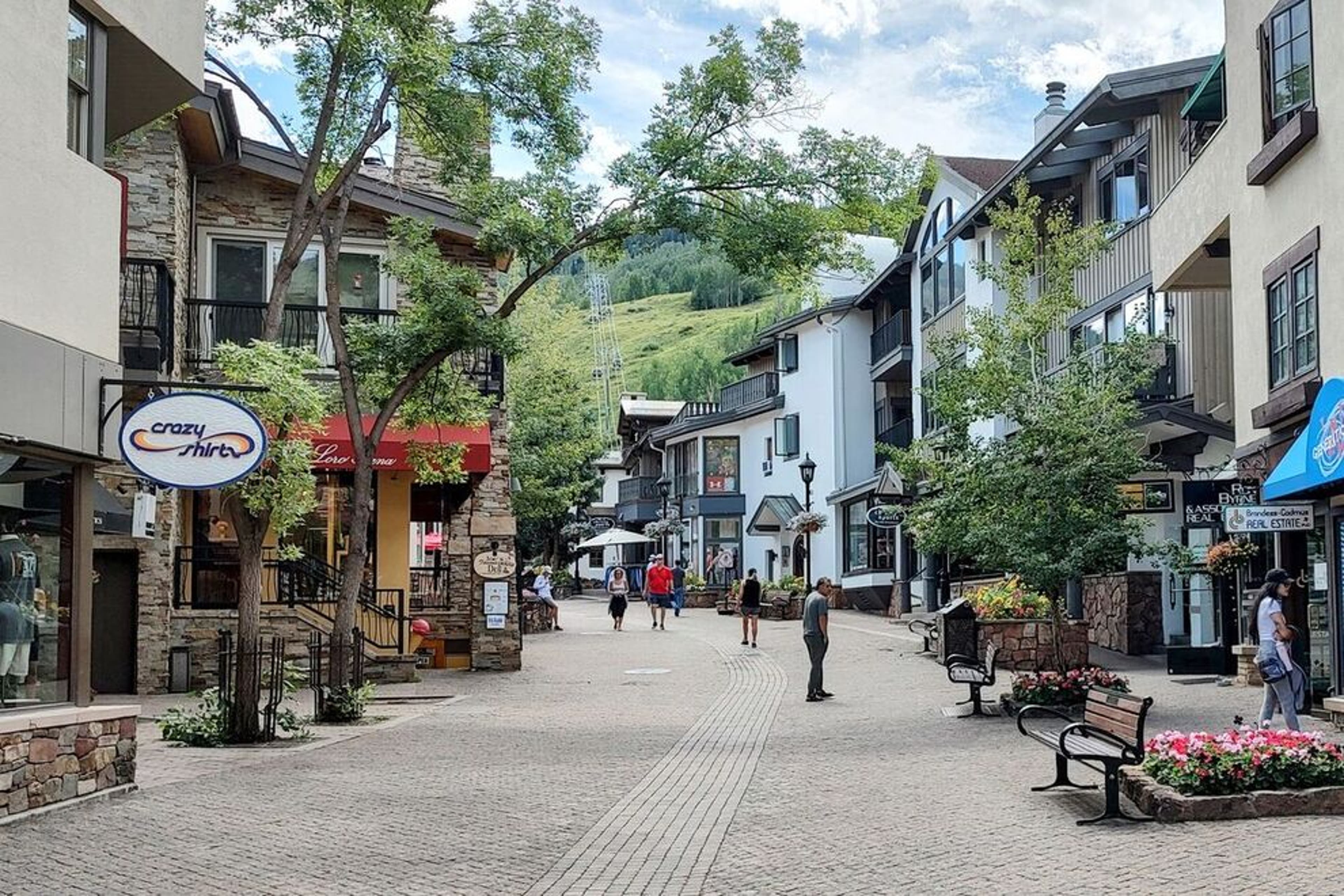 Plan the perfect Colorado road trip from Denver to Glenwood Springs