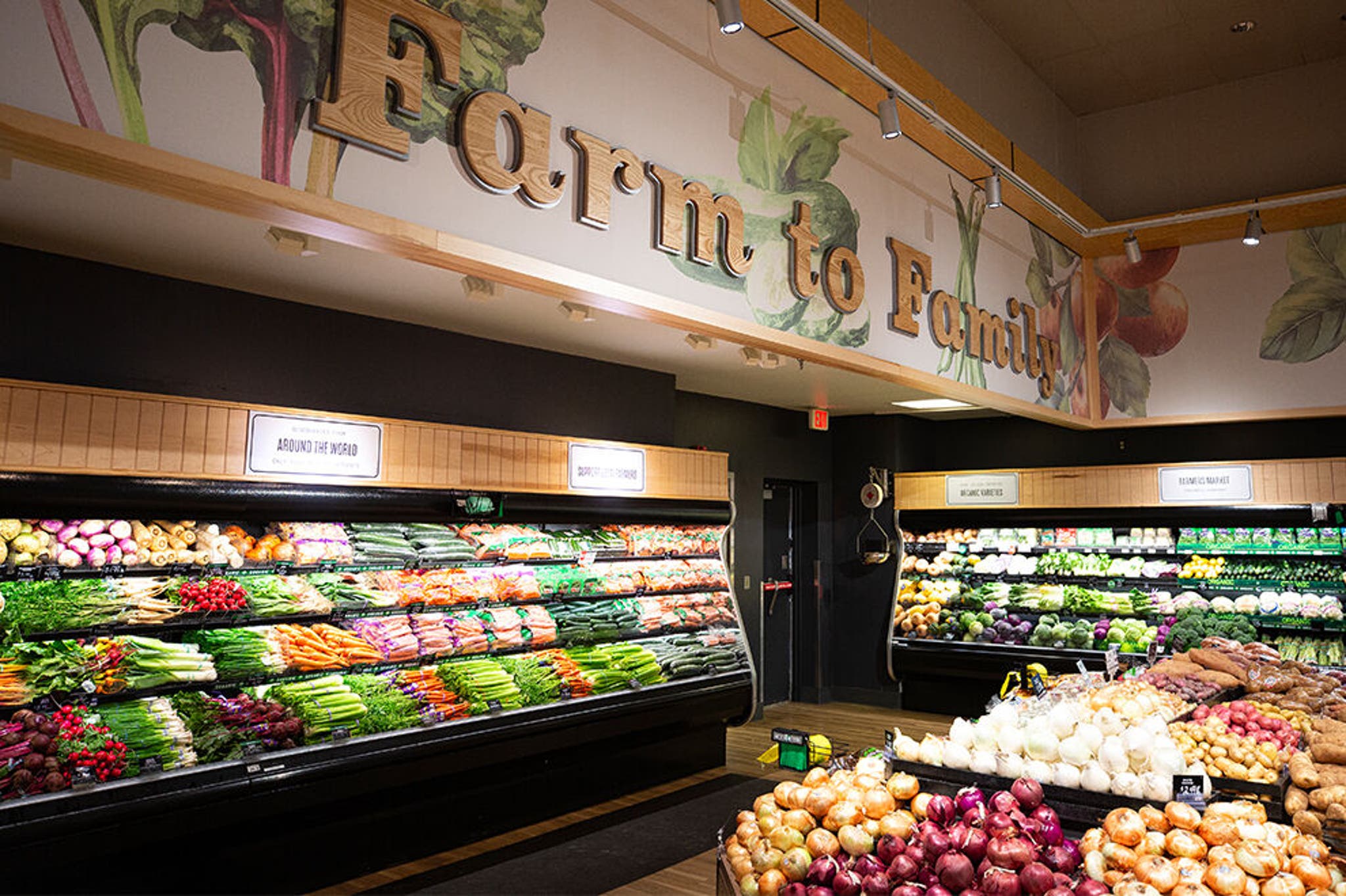 10 best grocery stores in the US for fresh and organic produce