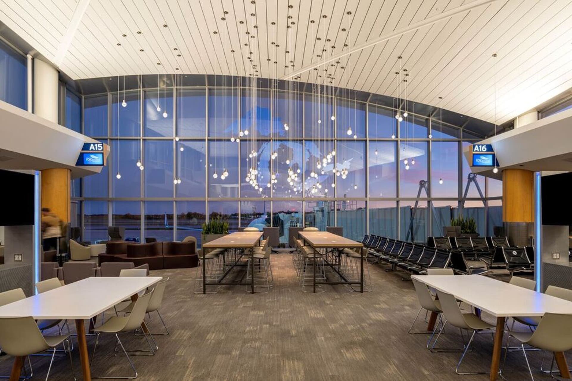 Quick bites, big flavor: Top 10 airport grab-and-go eateries