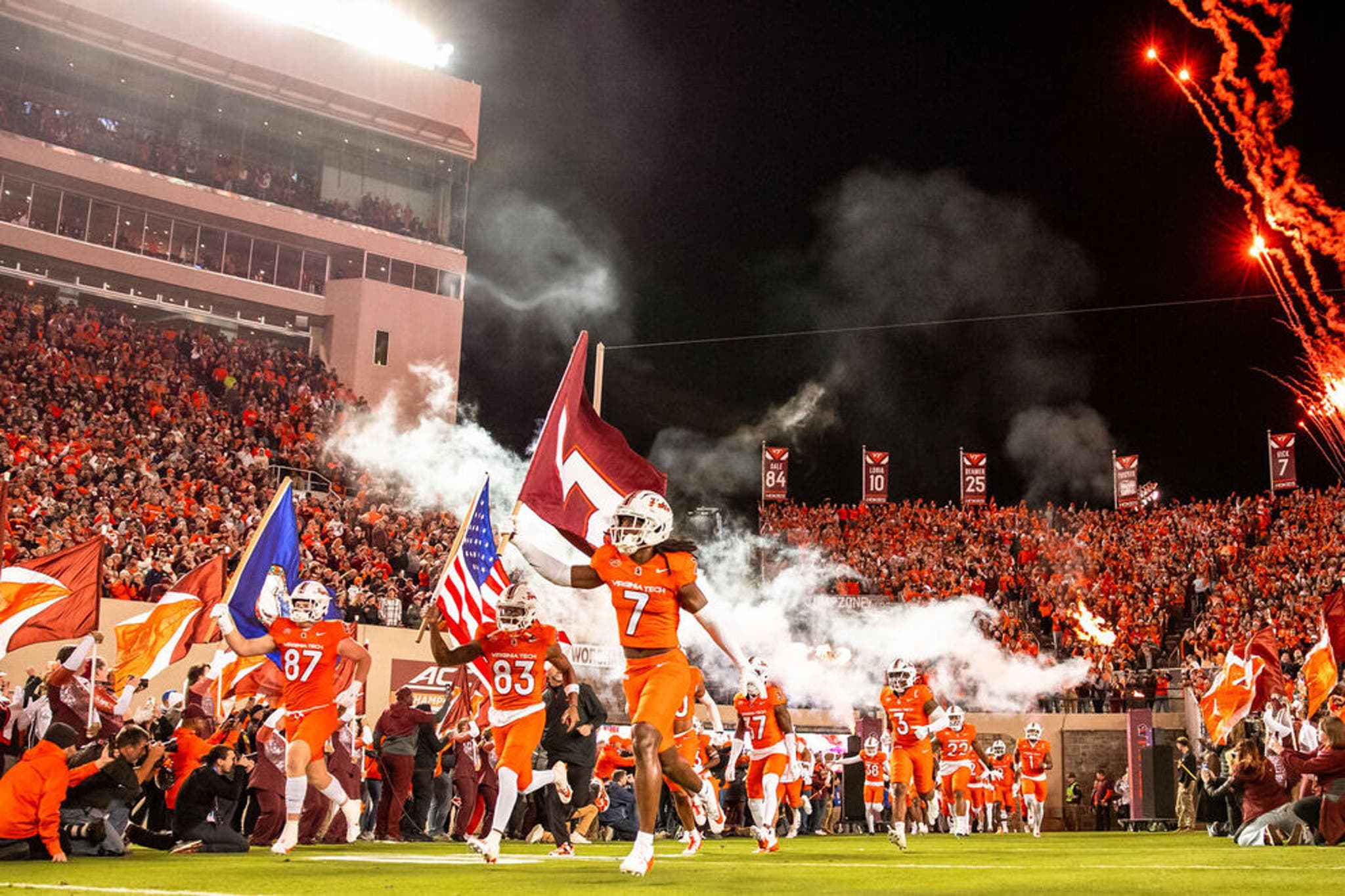 10 iconic college football songs to get the crowd pumped