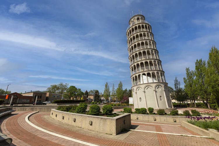 What are the longest staircases in the world and how many steps are they?