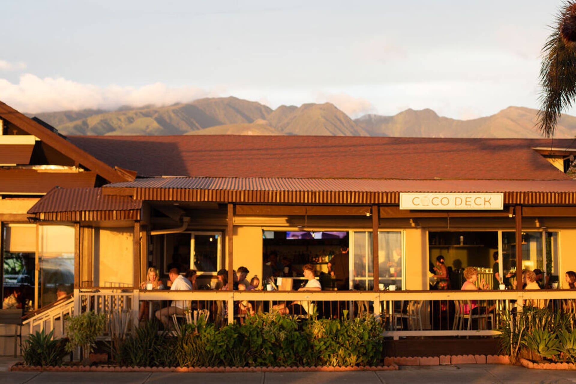 Coco Deck Kitchen + Bar Lahaina: 2026 USA TODAY 10BEST Readers' Choice ...