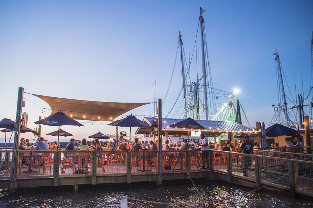 What is the Best Waterfront Restaurant for 2026?