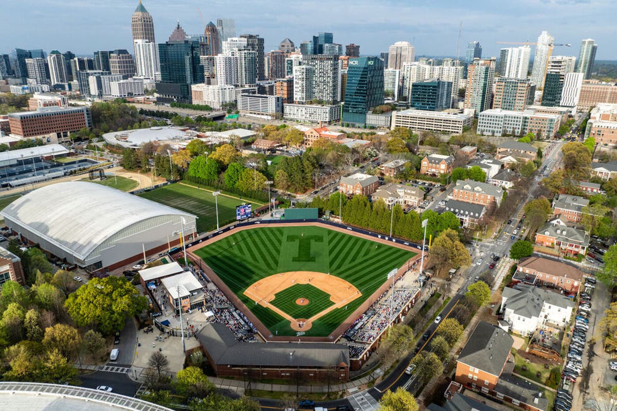 10 best college baseball stadiums in the United States