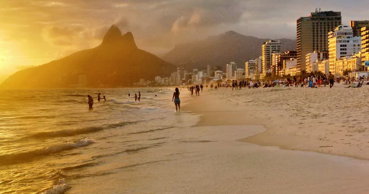 (Virtually) visit Rio de Janeiro